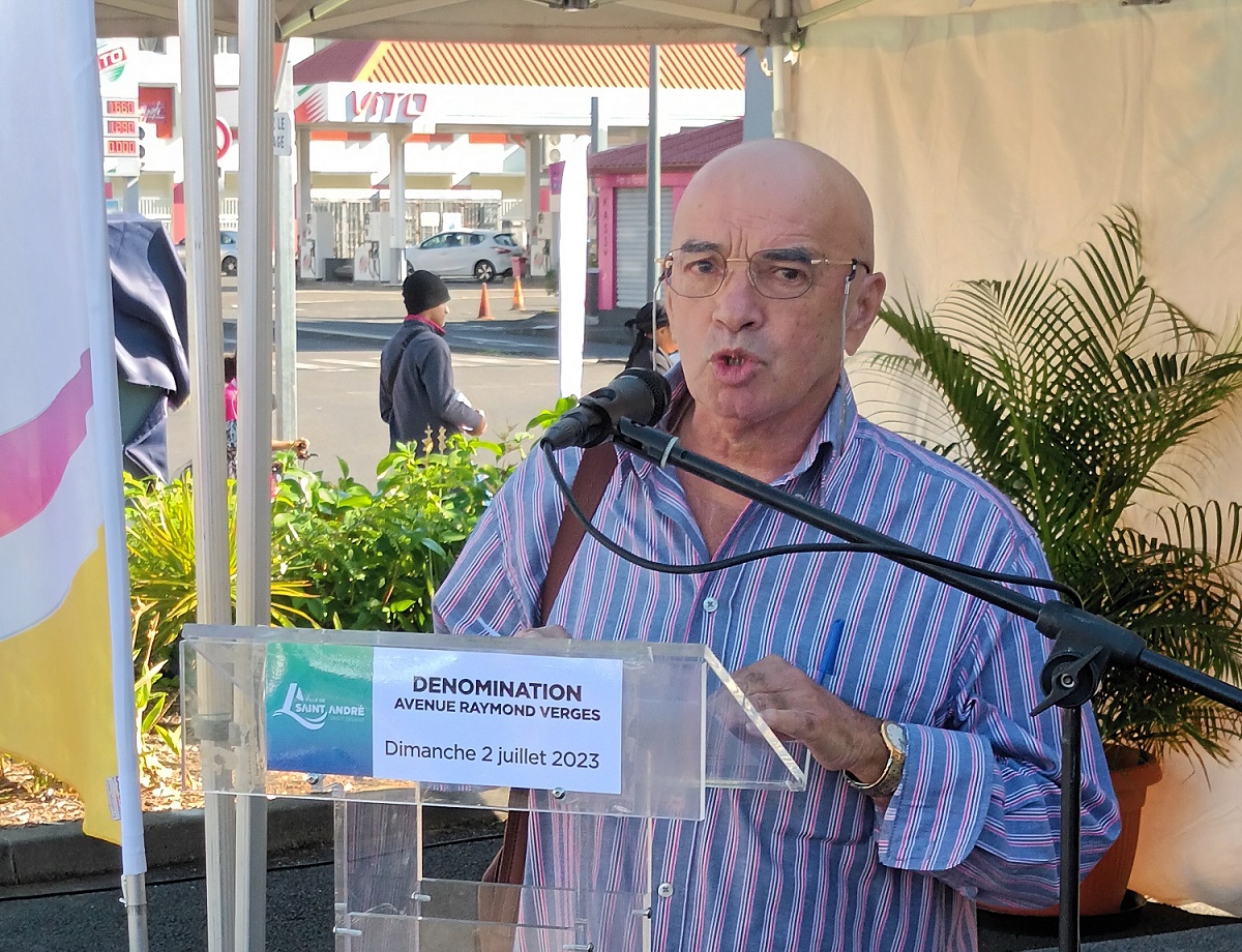 Avenue et Stèle Raymond Vergès à Saint-André