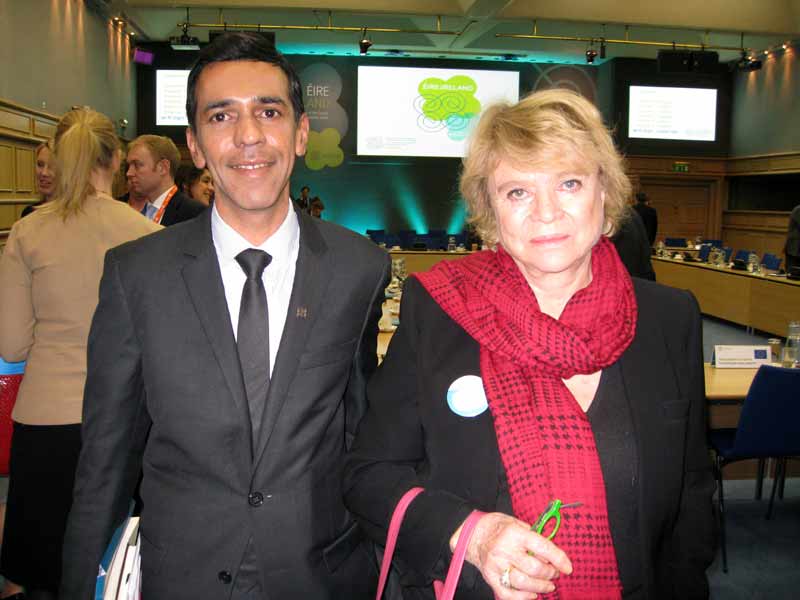 Younous Omarjee au Conseil des ministres du Développement