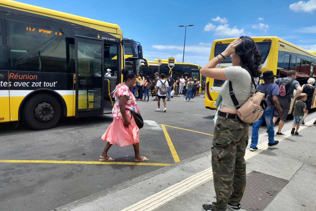 La Région Réunion dévoile la nouvelle offre Car Jaune