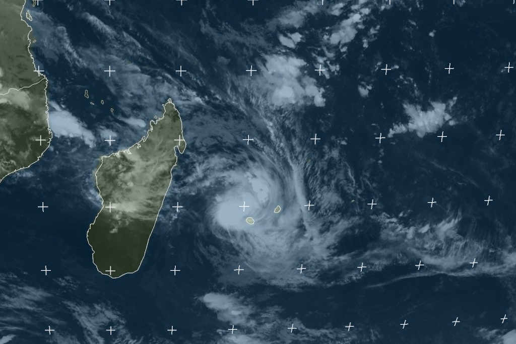 Cyclone Belal : alerte violette à La Réunion à 6 heures